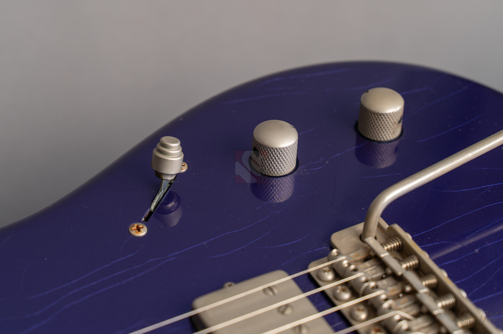 Tausch 665 Raw Royal Purple Metallic (2023) | Ten Guitars