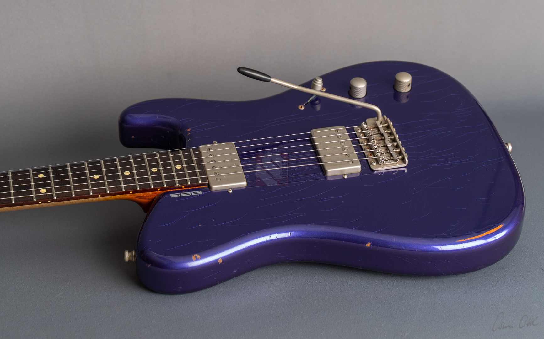 Tausch 665 Raw Royal Purple Metallic (2023) | Ten Guitars